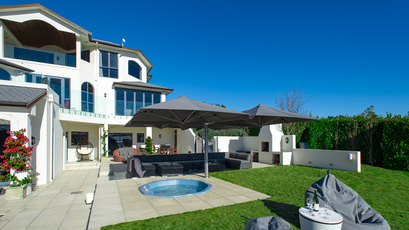 Wall Mounted Umbrellas - Shadowspec Umbrellas Australia